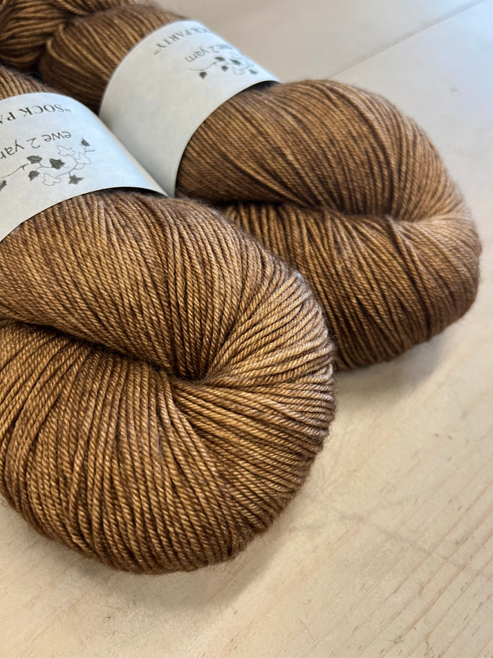 Four Sides Main Color – Ewe2Yarn